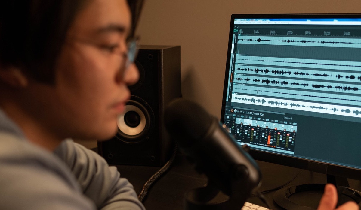 Voice-Over Recording at Home - clovio